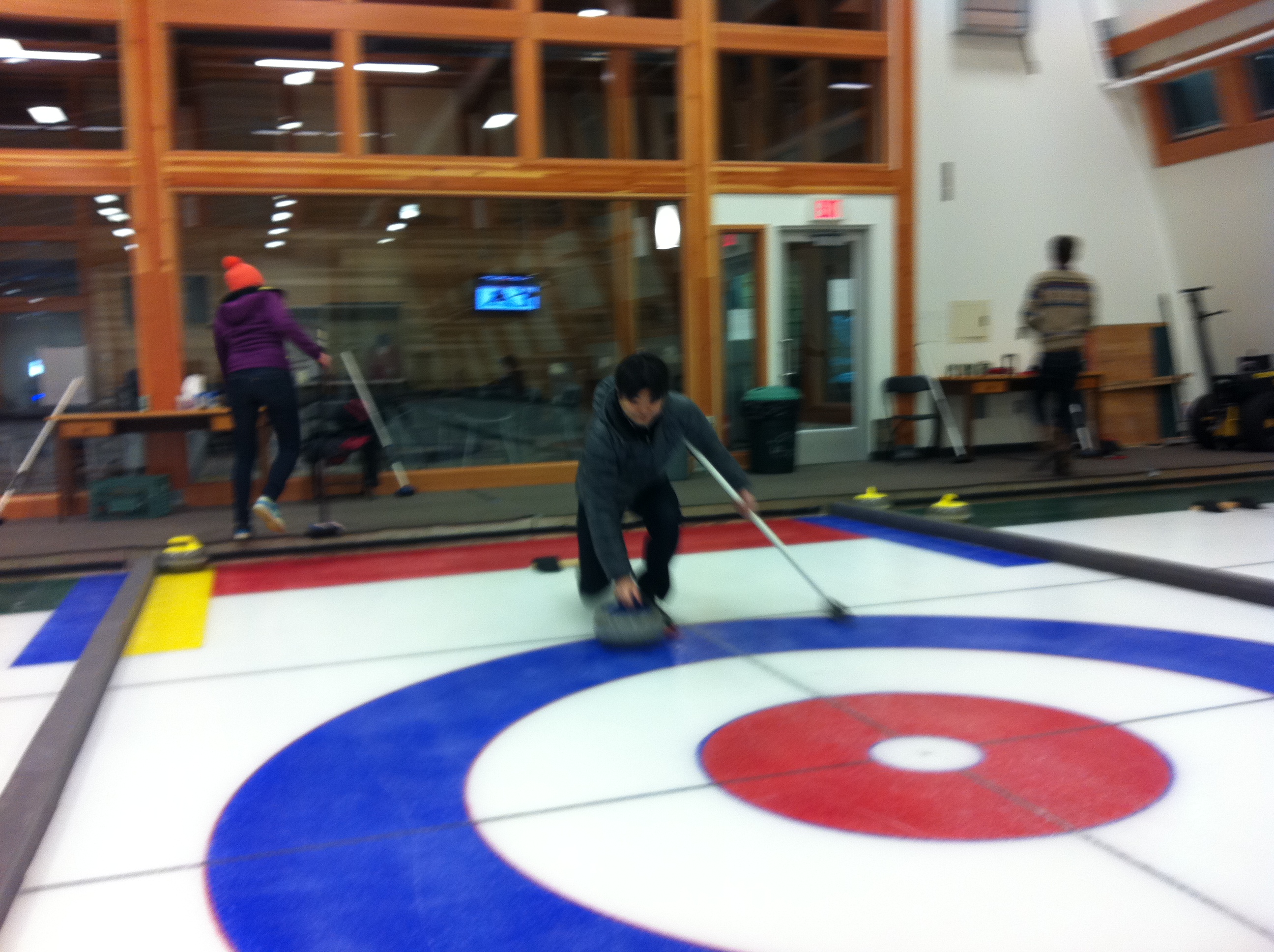 Curling | Banff Squirrel`s Nest Bed & Breakfast